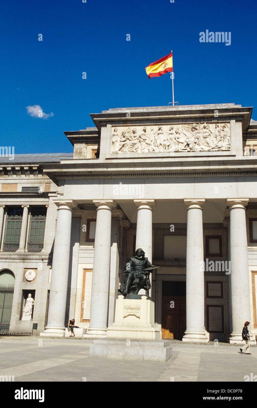 Entrance of the museo nacional del prado hi-res stock photography and ...