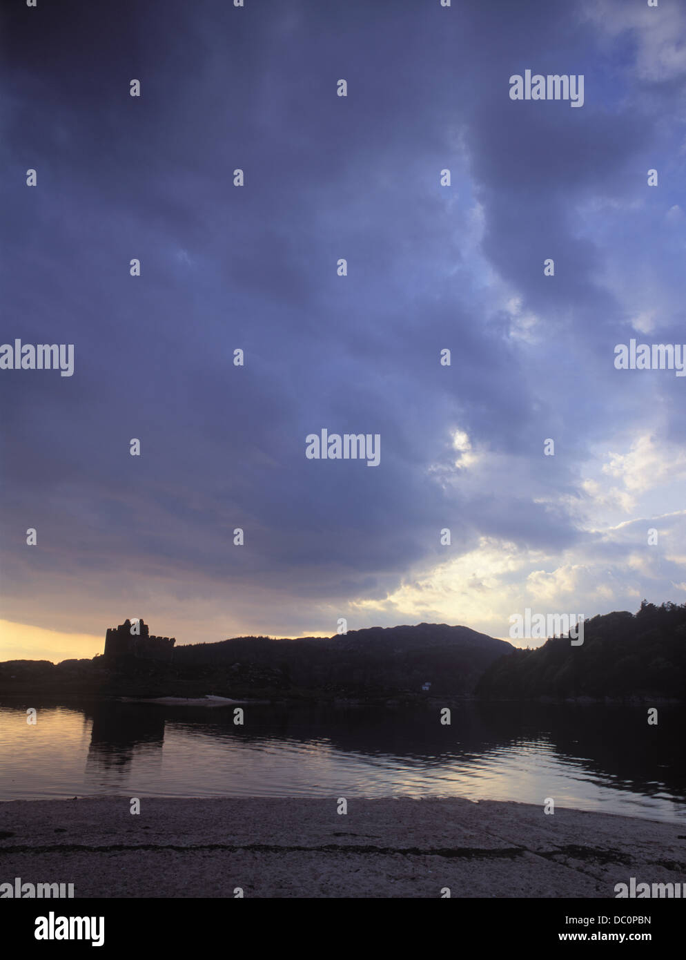 Sunset Castle Tioram Loch Moidart Stock Photo - Alamy
