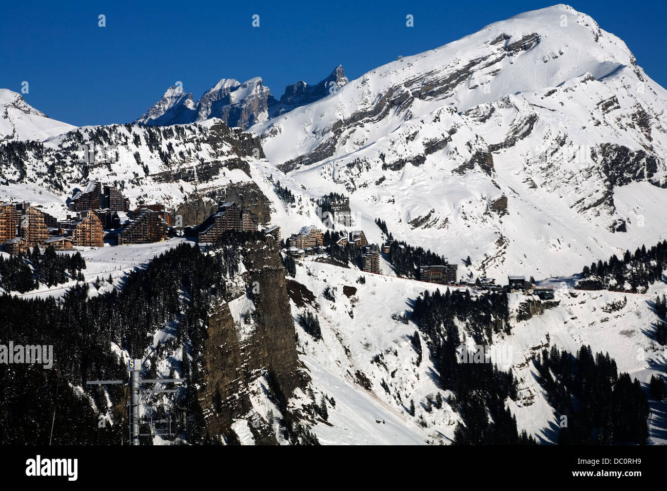 Dents blanche hi-res stock photography and images - Alamy