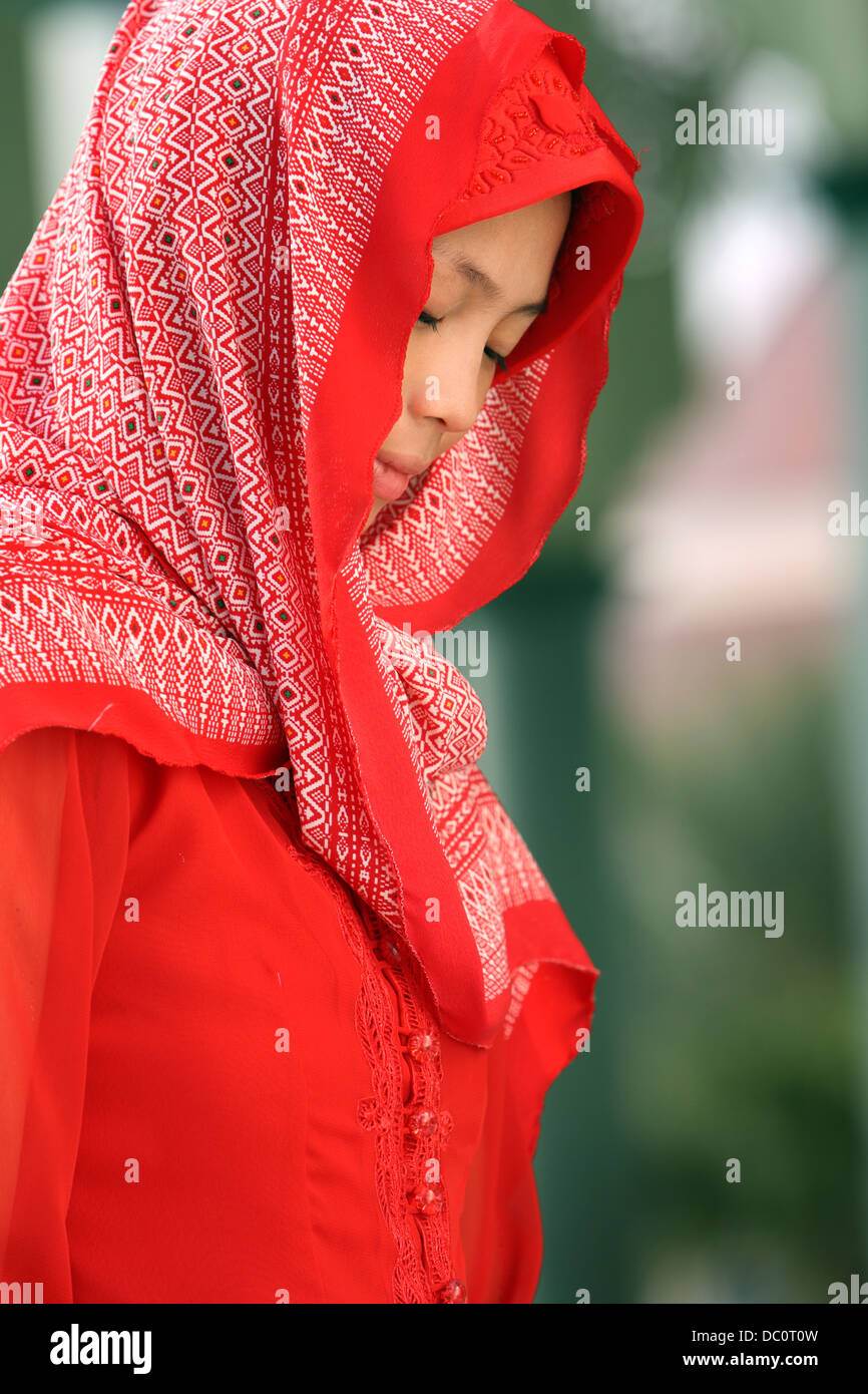 Muslim Girl Praying Stock Photo - Alamy