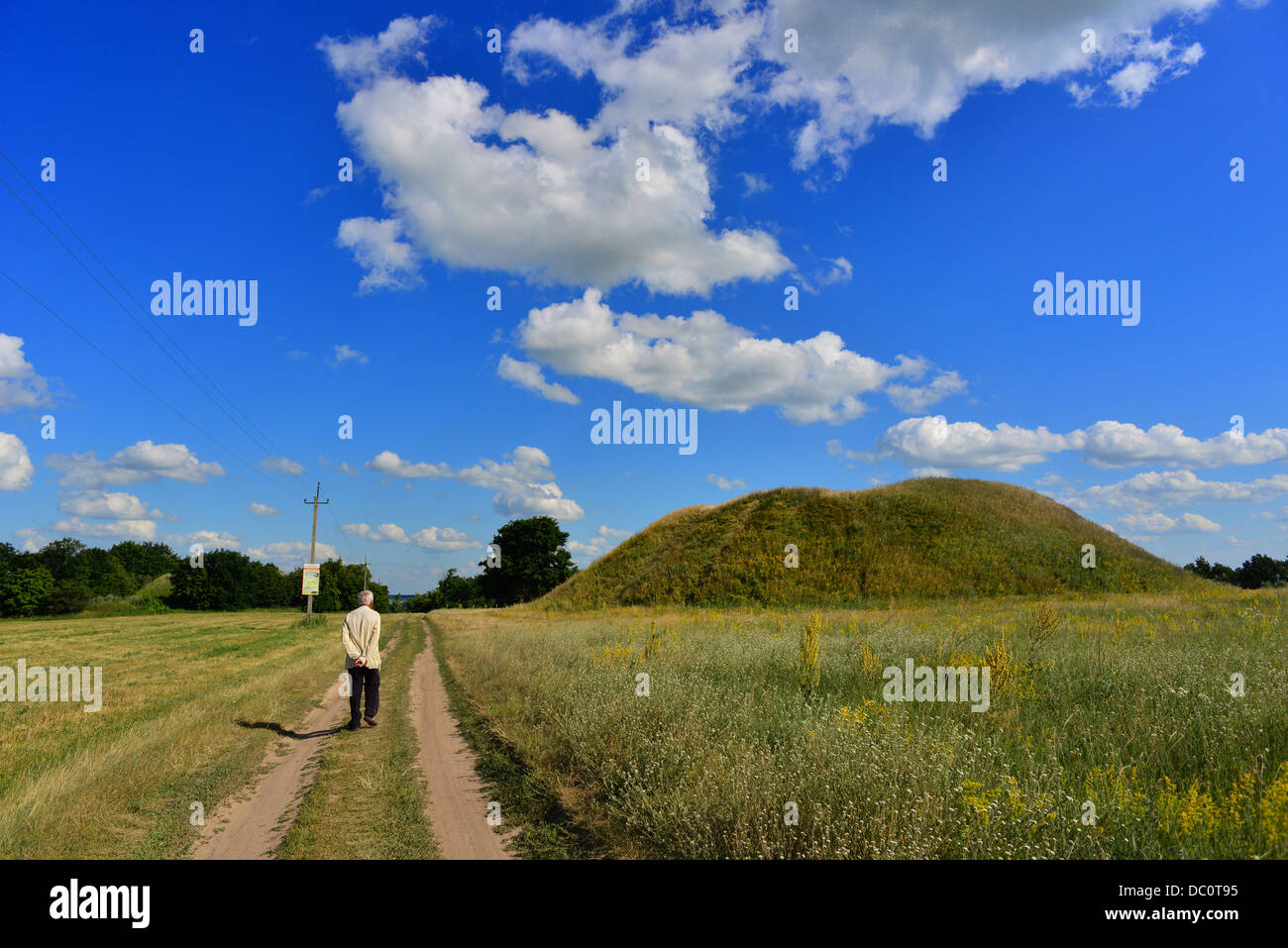 Scythian barrow near Romny, Ukraine Stock Photo - Alamy
