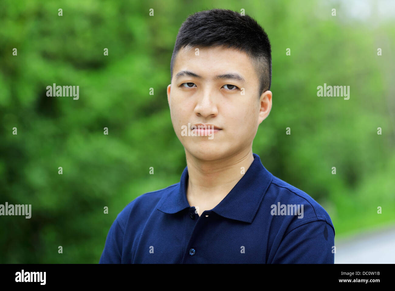 young chinese man Stock Photo - Alamy