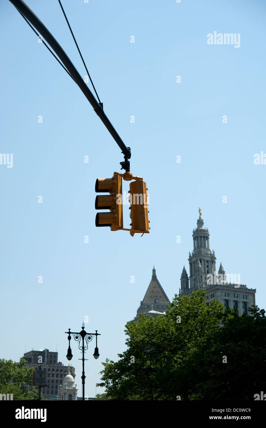 Traffic light yellow hanging hi-res stock photography and images - Alamy