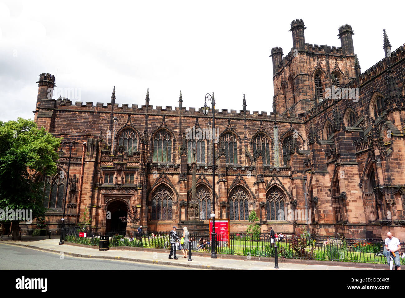 Chester cathedral hi-res stock photography and images - Alamy