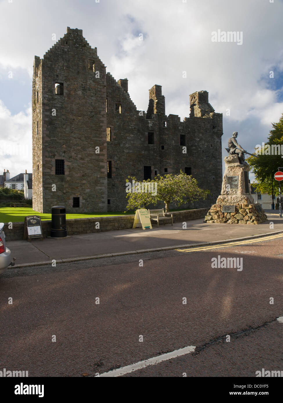 McLellan's Castle Kirkcudbright Stock Photo - Alamy