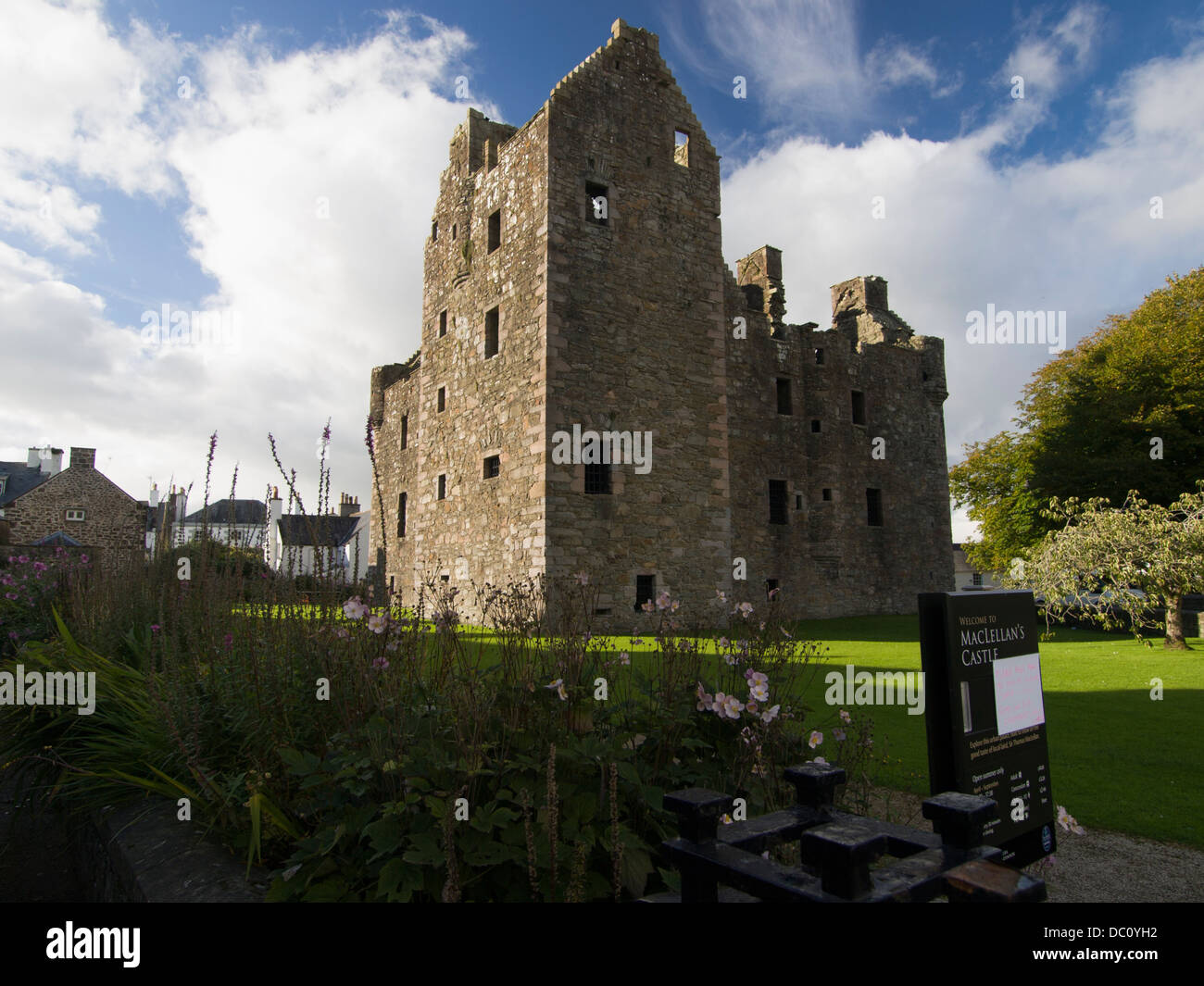 McLellan's Castle Kirkcudbright Stock Photo - Alamy