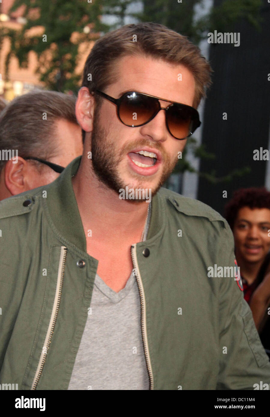 New York, New York, USA. 6th Aug, 2013. Actor LIAM HEMSWORTH poses for ...