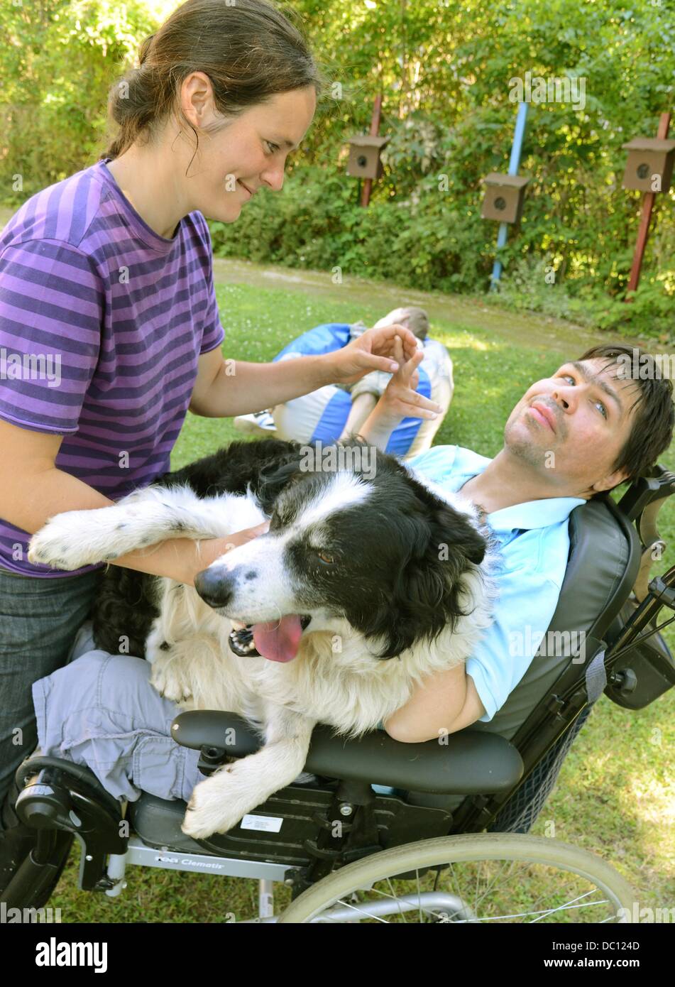 Urban shepherd Kerstin Doppelstein (L) attends a therapy session with ...