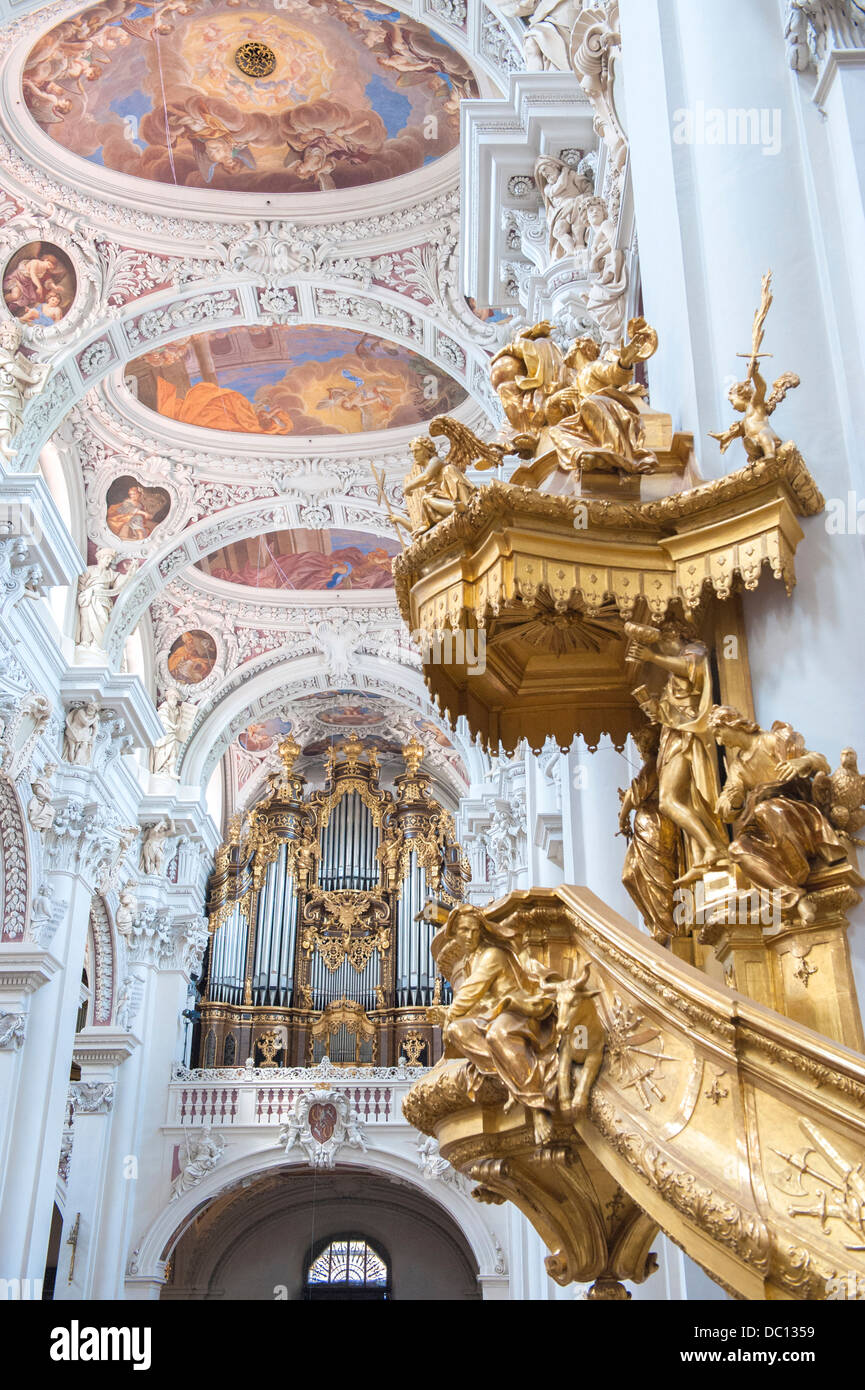 Europe, Germany, Bavaria, Passau, St. Stephan's Cathedral, pipe organ ...