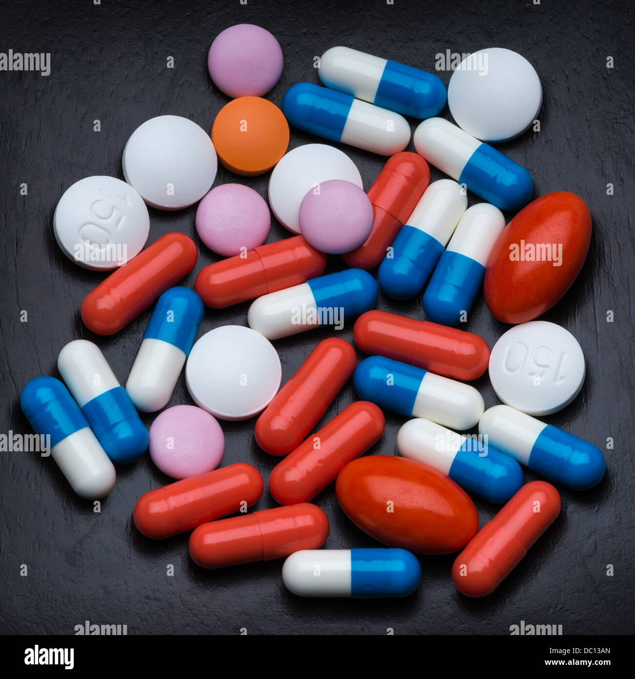 Pill colors hi-res stock photography and images - Alamy