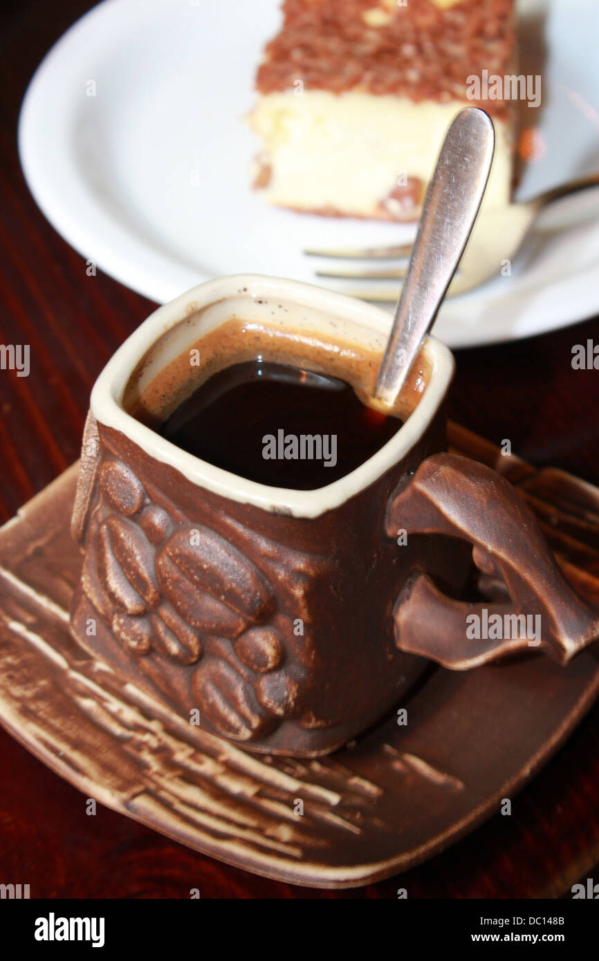 Cake break hi-res stock photography and images - Alamy