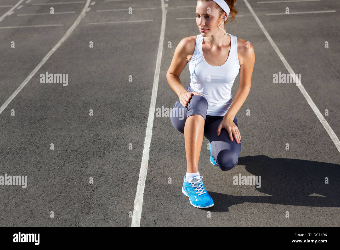 Young woman getting ready running hi-res stock photography and images ...