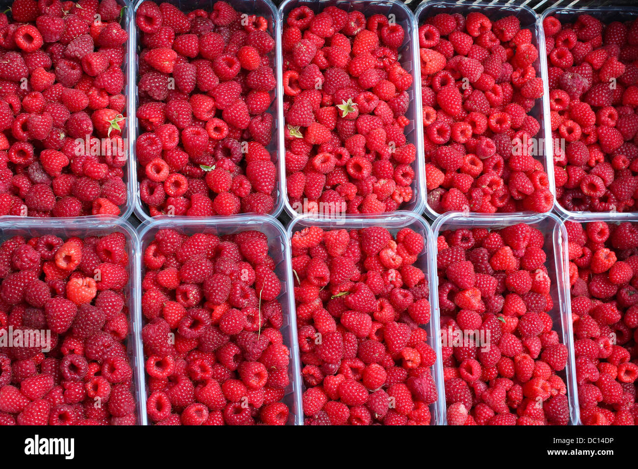 bunch of red ripe and tasty raspberry Stock Photo - Alamy