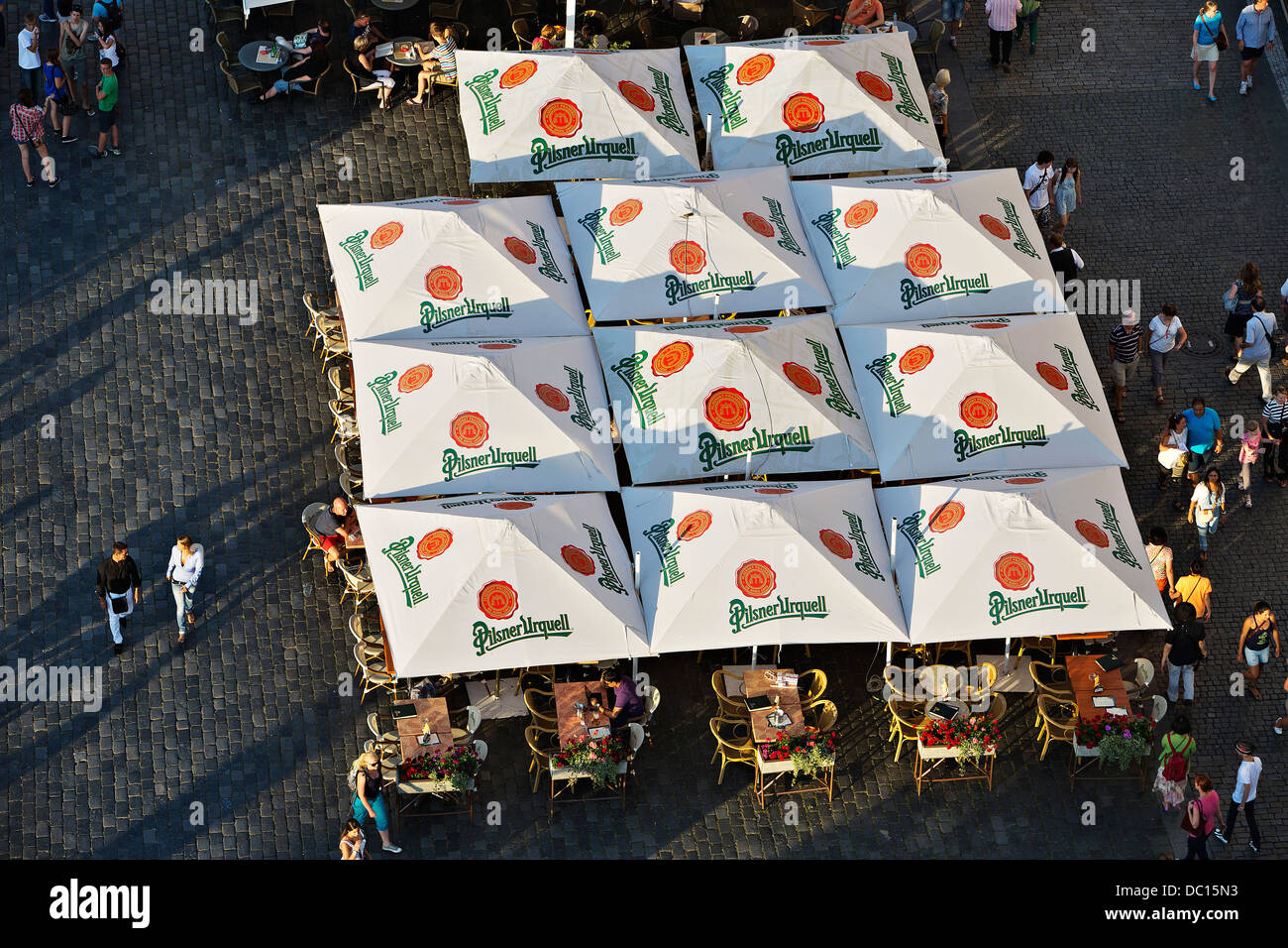 Prague, Old Town Square, restaurant, tourists Stock Photo - Alamy