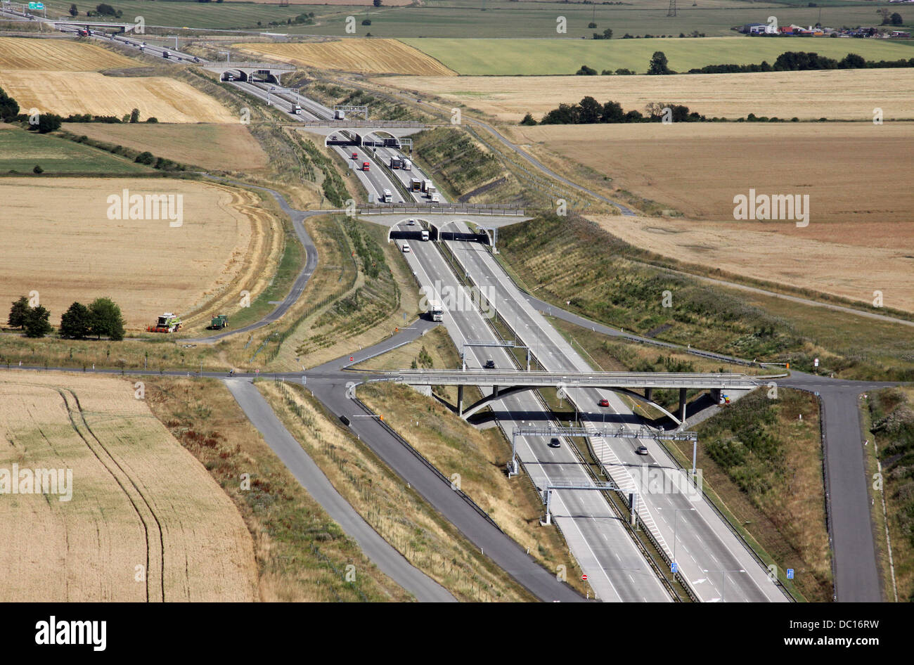 Czech Republic, transportation, travel, traffic, Prague City Orbital ...