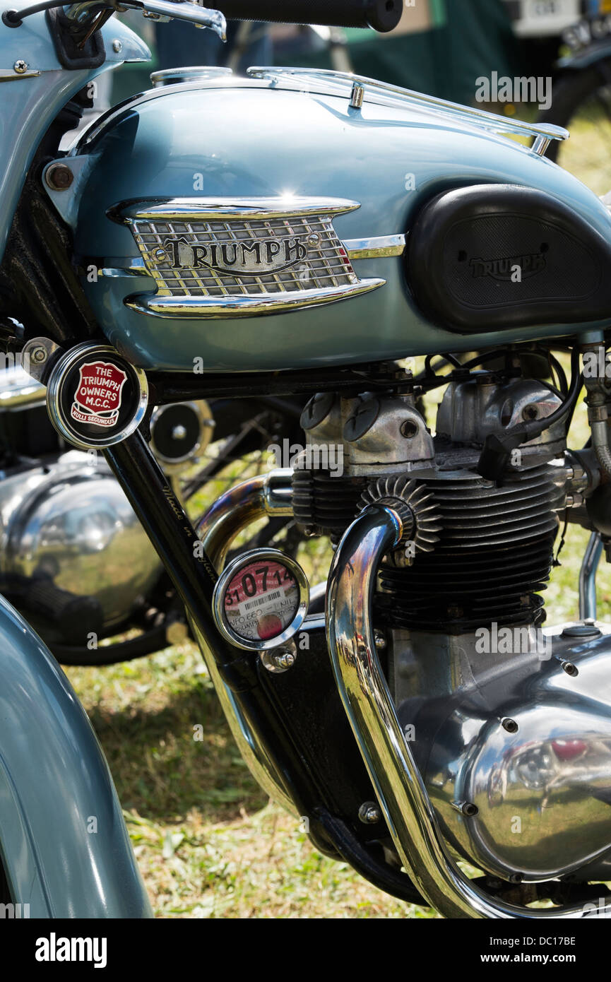 Blue triumph bike hi-res stock photography and images - Alamy