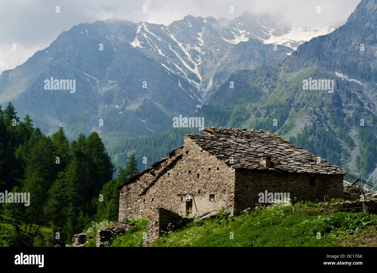 The mountain hut Stock Photo - Alamy