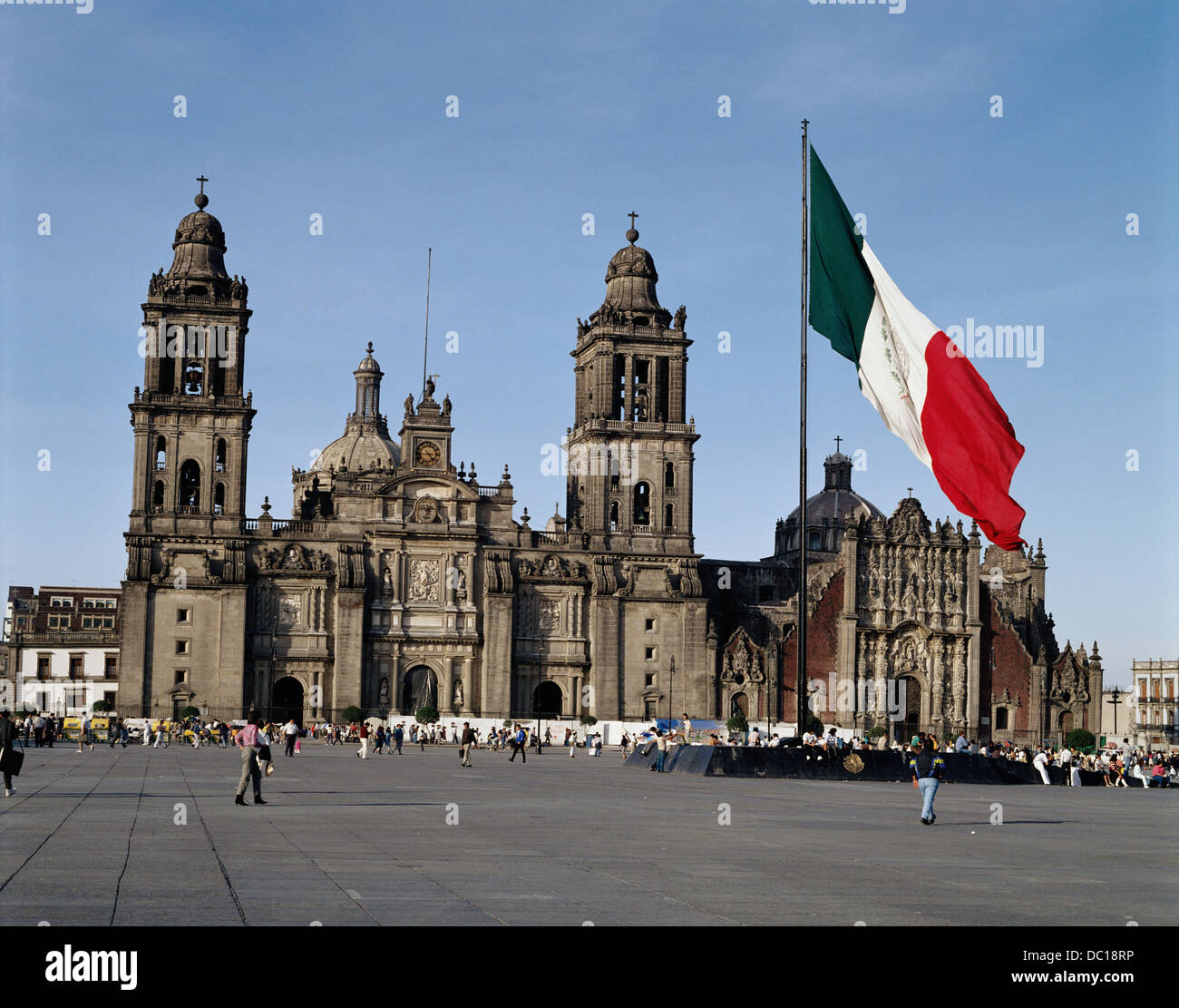 Cathedral zocalo mexico d f mexico hi-res stock photography and images ...