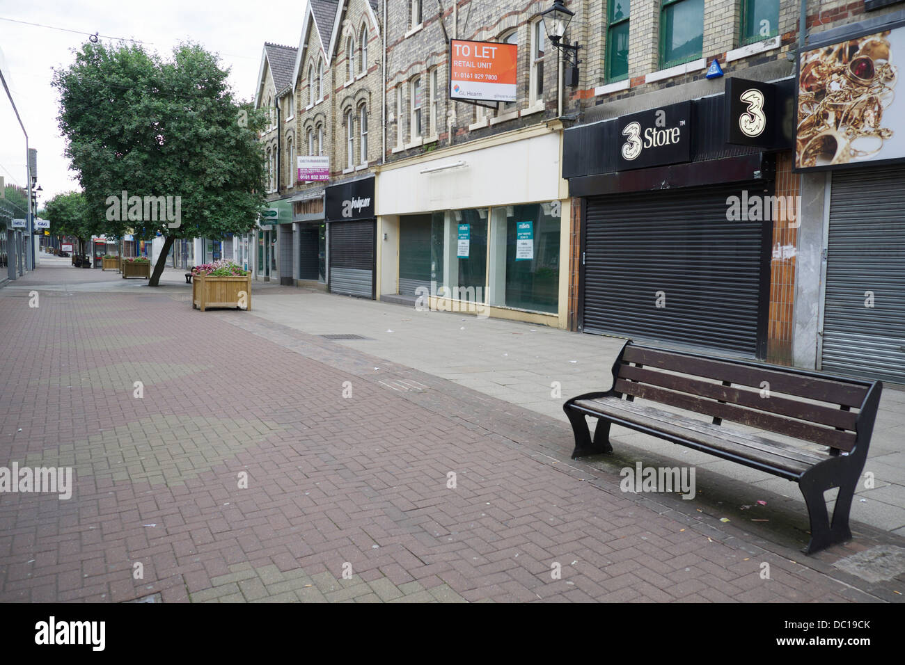 Altrincham buildings hi-res stock photography and images - Alamy