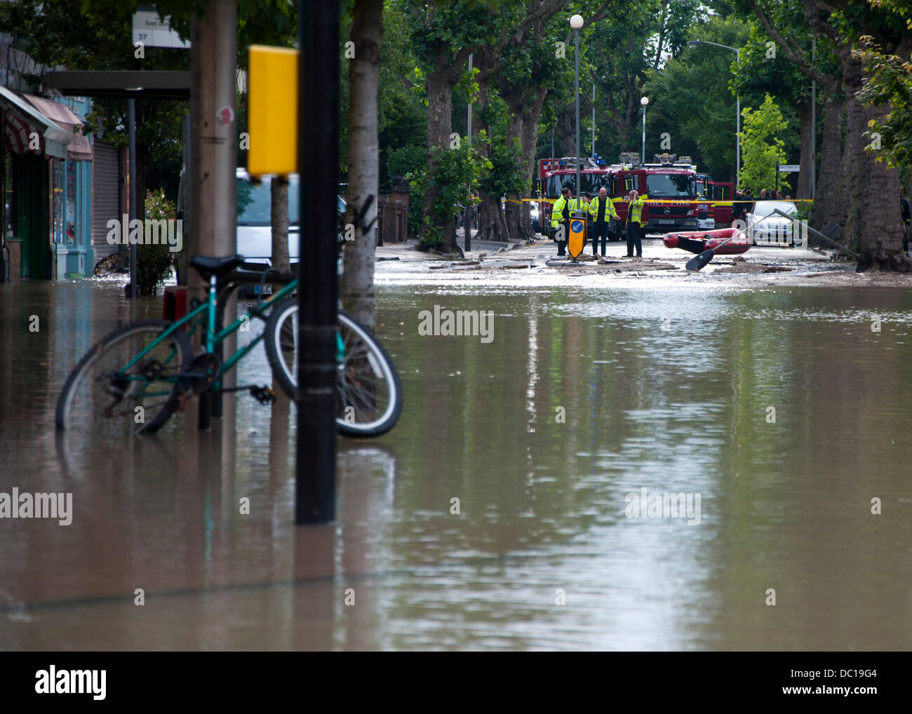 Fire brigade boat hi-res stock photography and images - Alamy