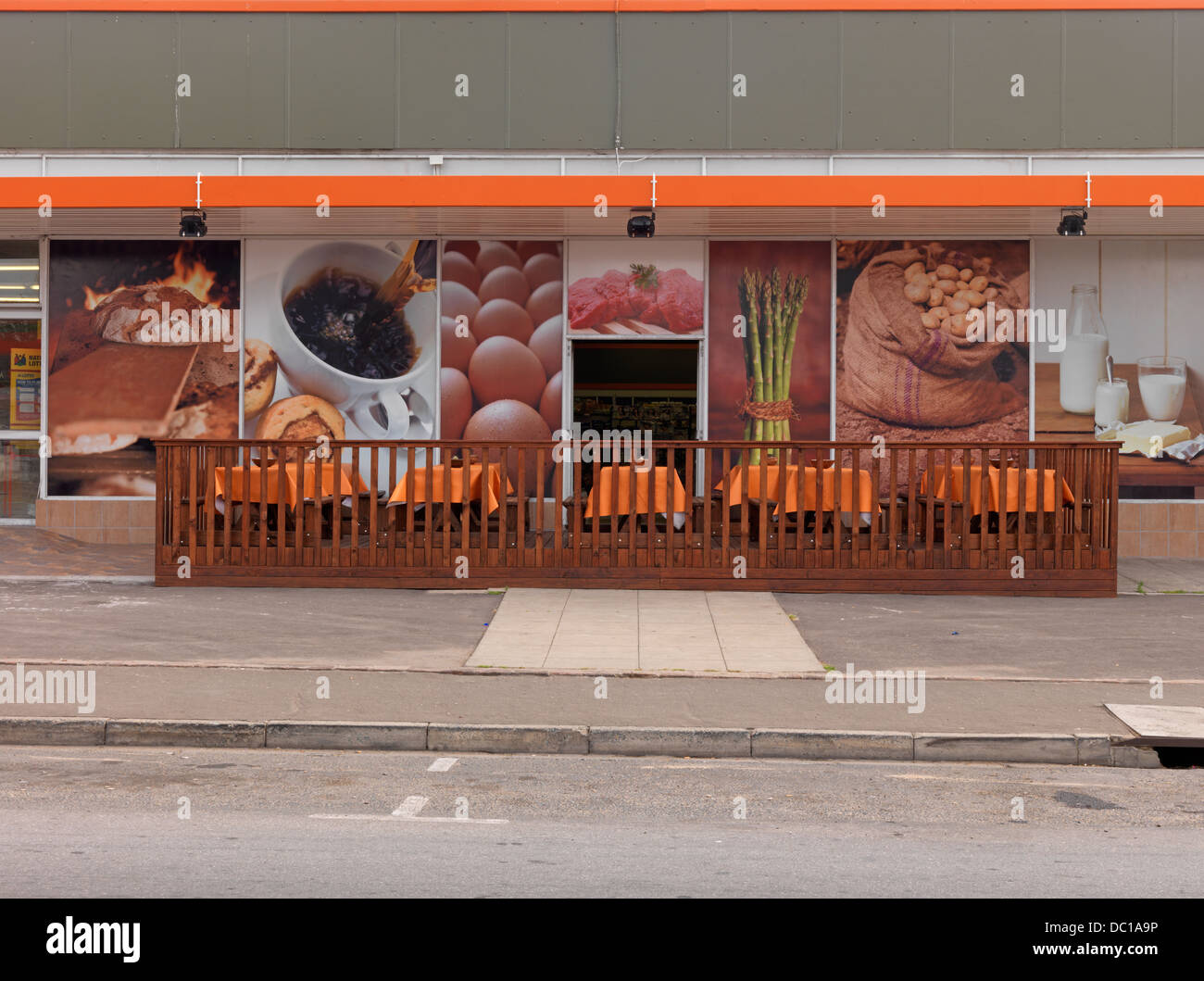 South Africa, Oudtshoorn, 2010. A roadside restaurant Stock Photo - Alamy