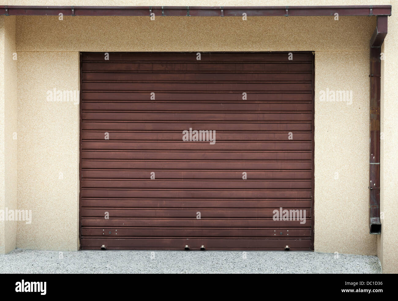 Garage wall with door background texture Stock Photo - Alamy
