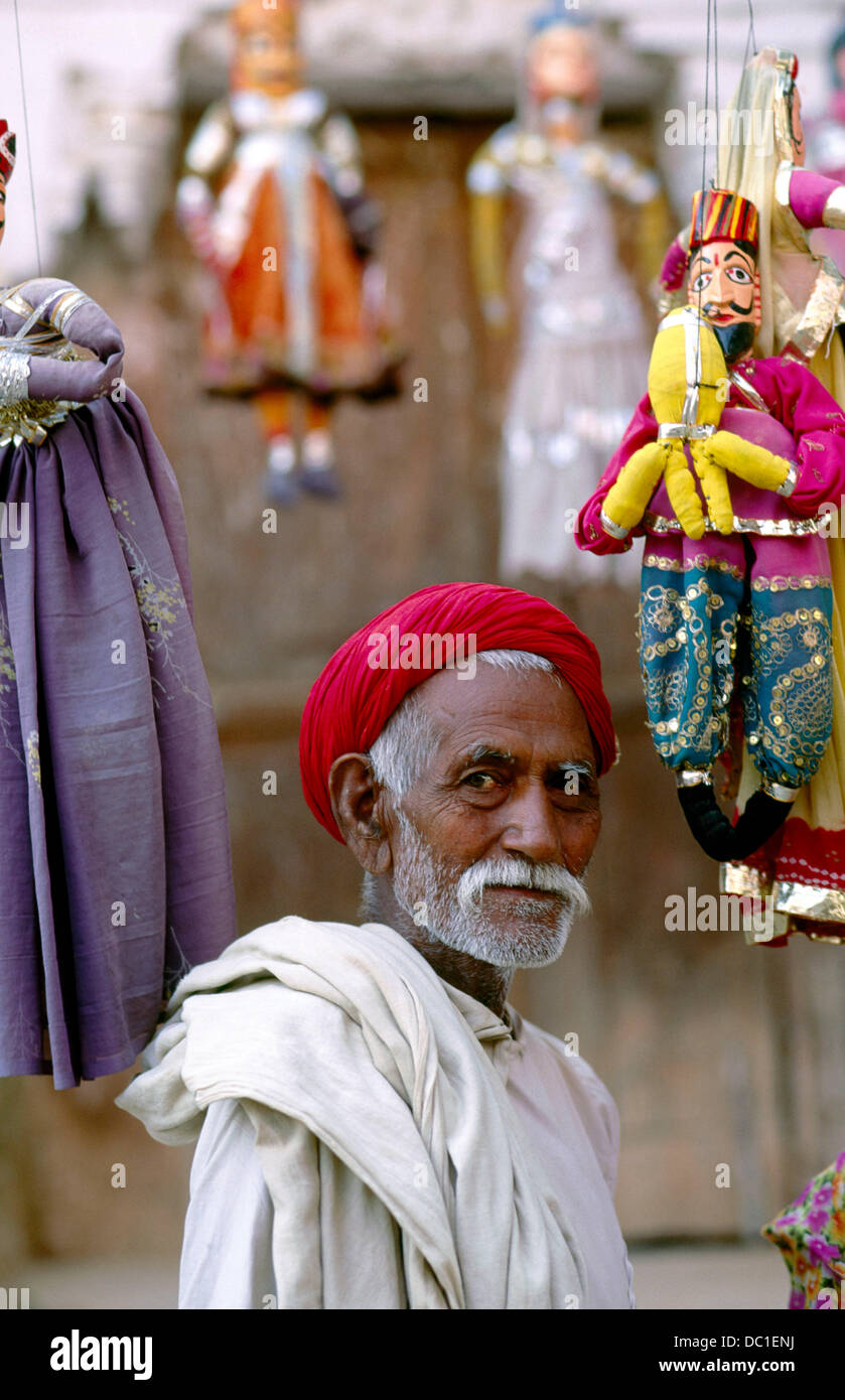 Man with puppets. Udaipur. Rajasthan. India Stock Photo - Alamy