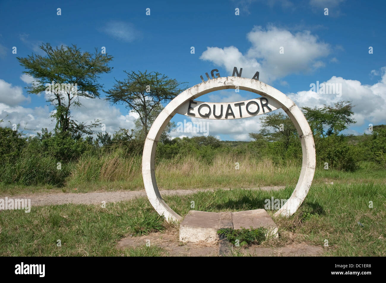 Equator marker hi-res stock photography and images - Alamy