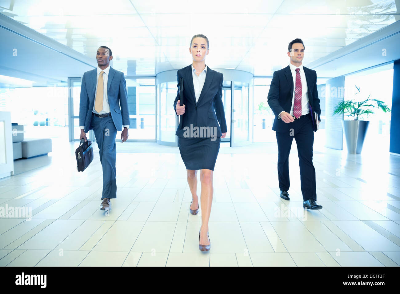 People walking in front office hi-res stock photography and images - Alamy
