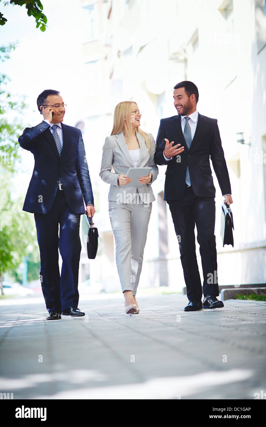 Team walking hi-res stock photography and images - Alamy