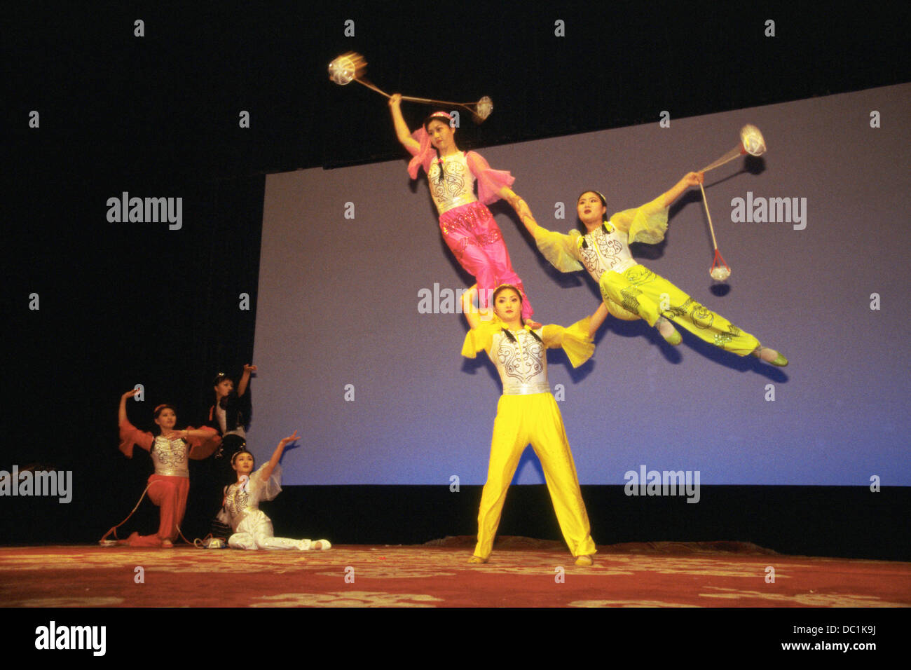Circus female asian acrobat hi-res stock photography and images - Alamy
