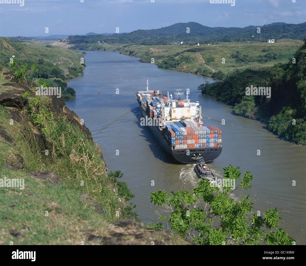 Panama canal cut hi-res stock photography and images - Alamy