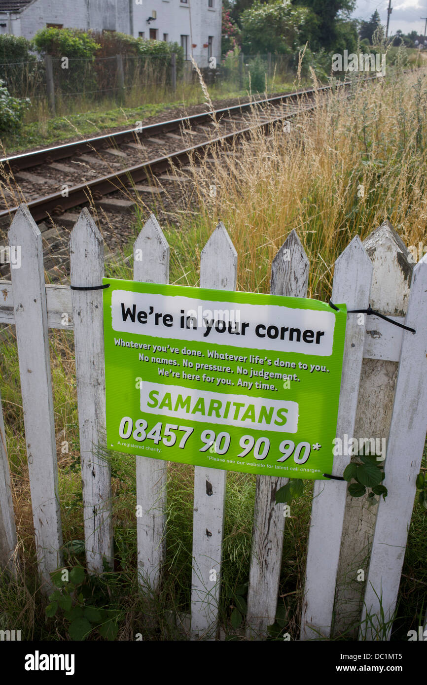 Phone number for the samaritans charity hi-res stock photography and ...