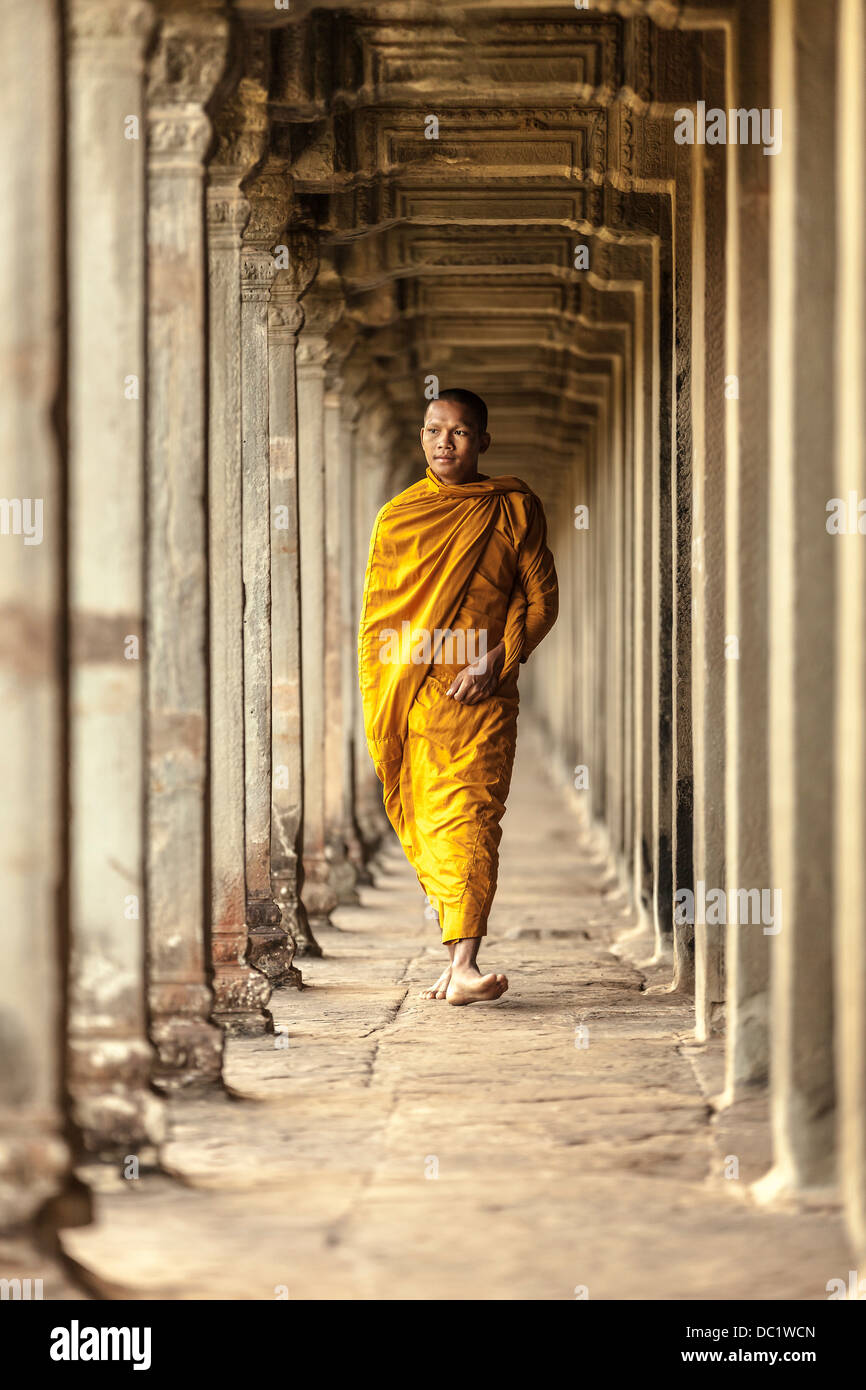 Cambodian buddhist man hi-res stock photography and images - Alamy