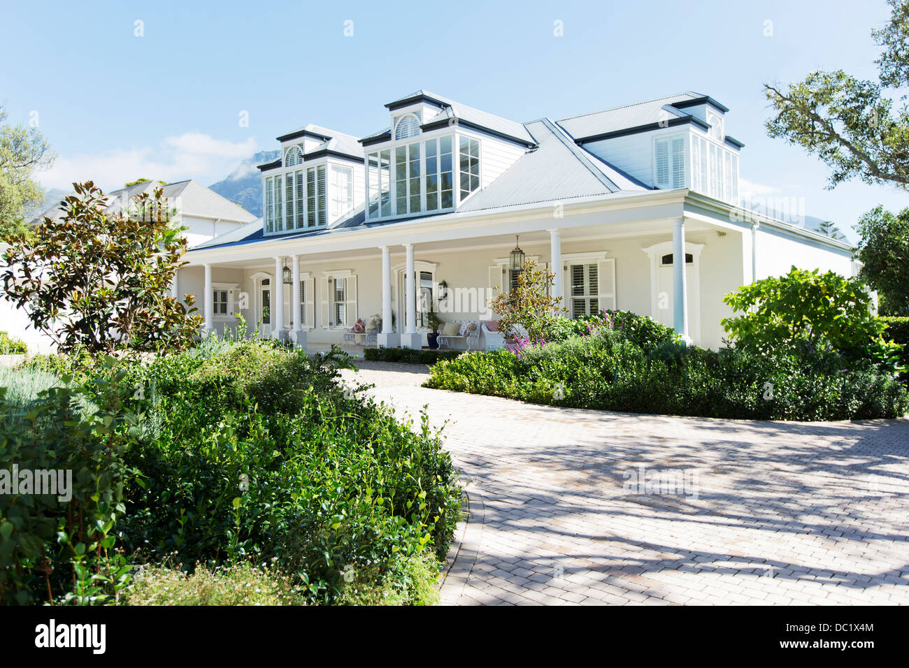 Luxury Estate Driveway 2575 East Providence Court, Holladay UT | Luxury ...