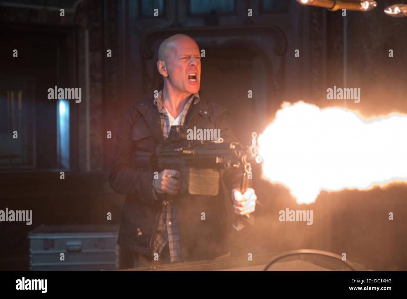 A GOOD DAY TO DIE HARD (2013) BRUCE WILLIS, JOHN MOORE (DIR) 012 ...