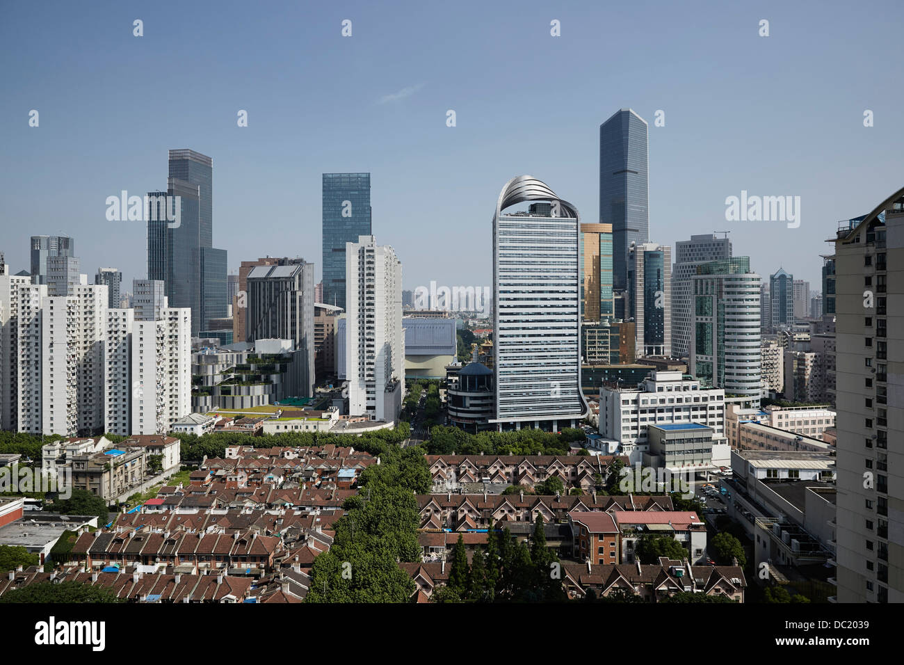 Shanghai city hi-res stock photography and images - Alamy