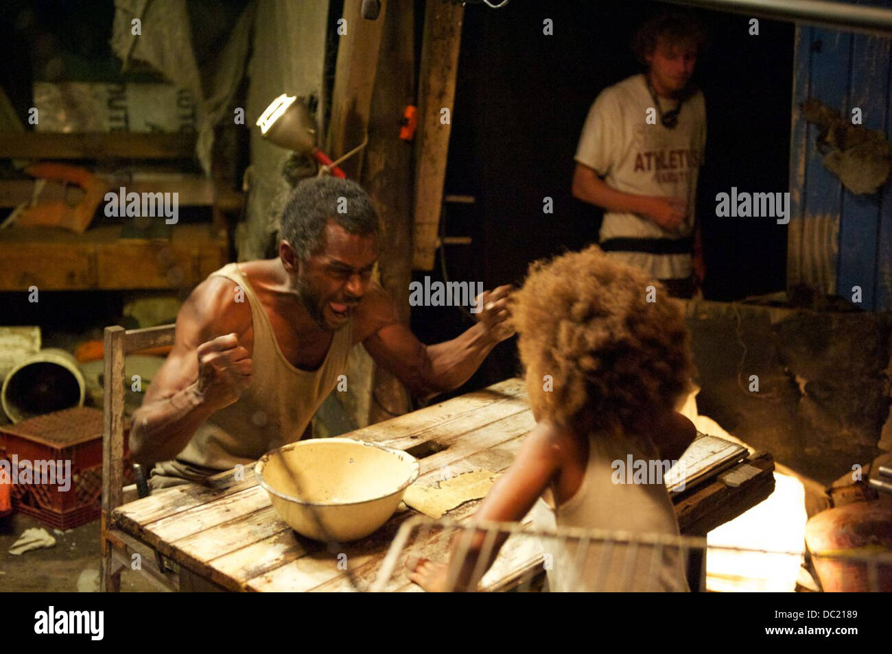 BEASTS OF THE SOUTHERN WILD (2012) DWIGHT HENRY, QUVENZHANE WALLIS ...