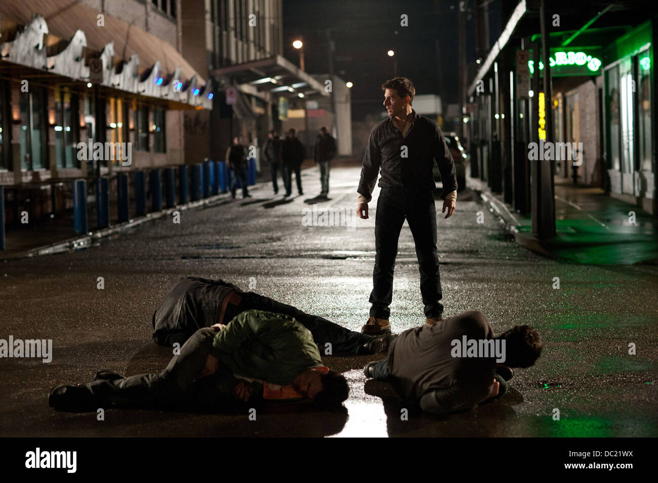 Jack reacher film still hi-res stock photography and images - Alamy