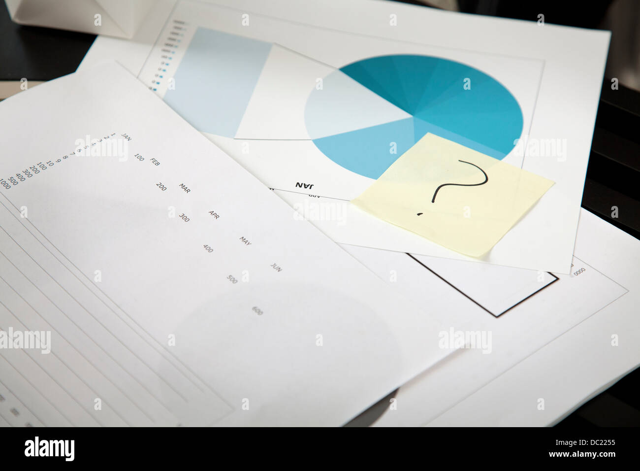 House question mark hi-res stock photography and images - Alamy