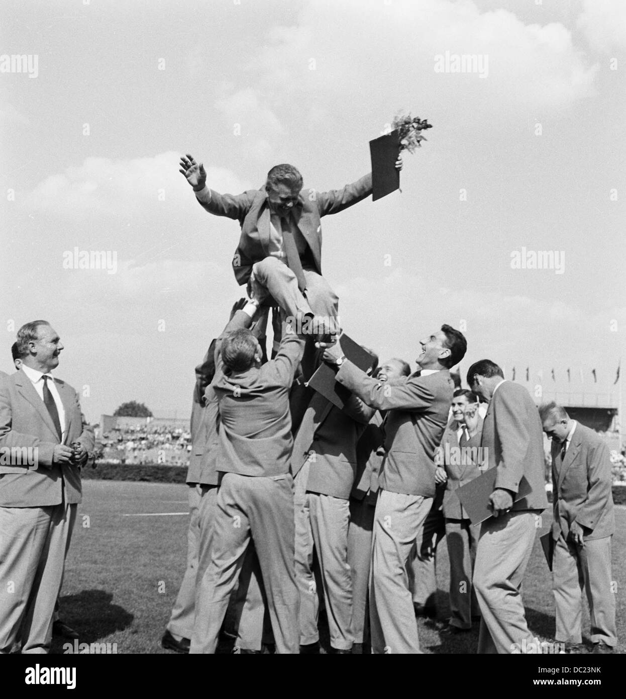 Coach Rudolf Vytlacil, soccer team, airport Stock Photo - Alamy