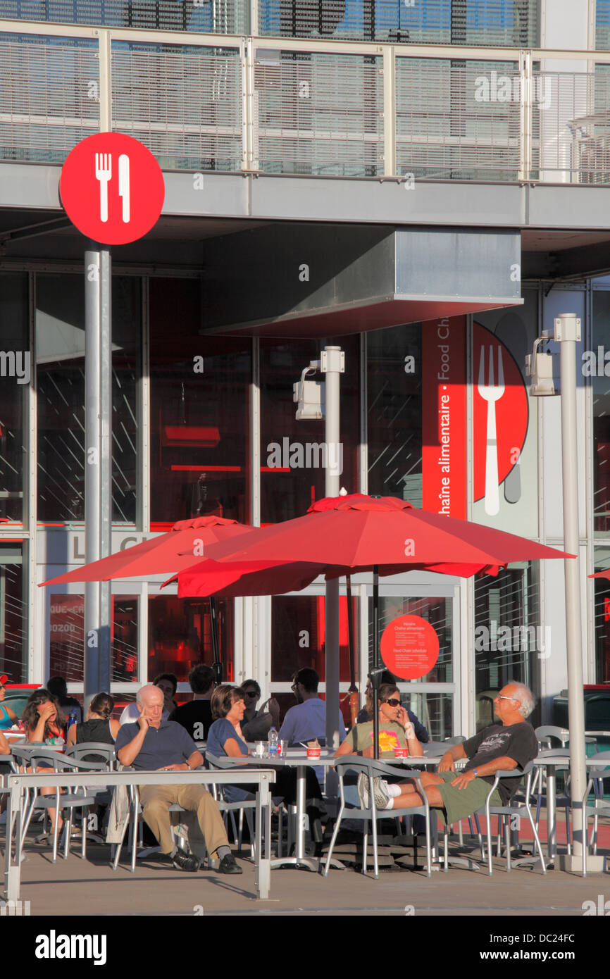 Harbor cafe hi-res stock photography and images - Alamy