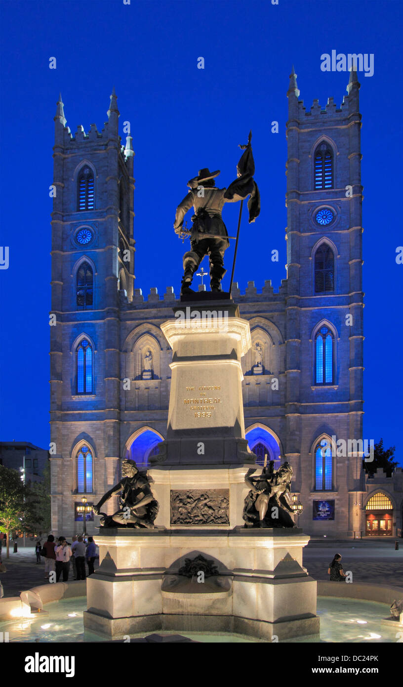 Canada, Quebec, Montreal, Place d'Armes, Maisonneuve statue, Notre-Dame ...