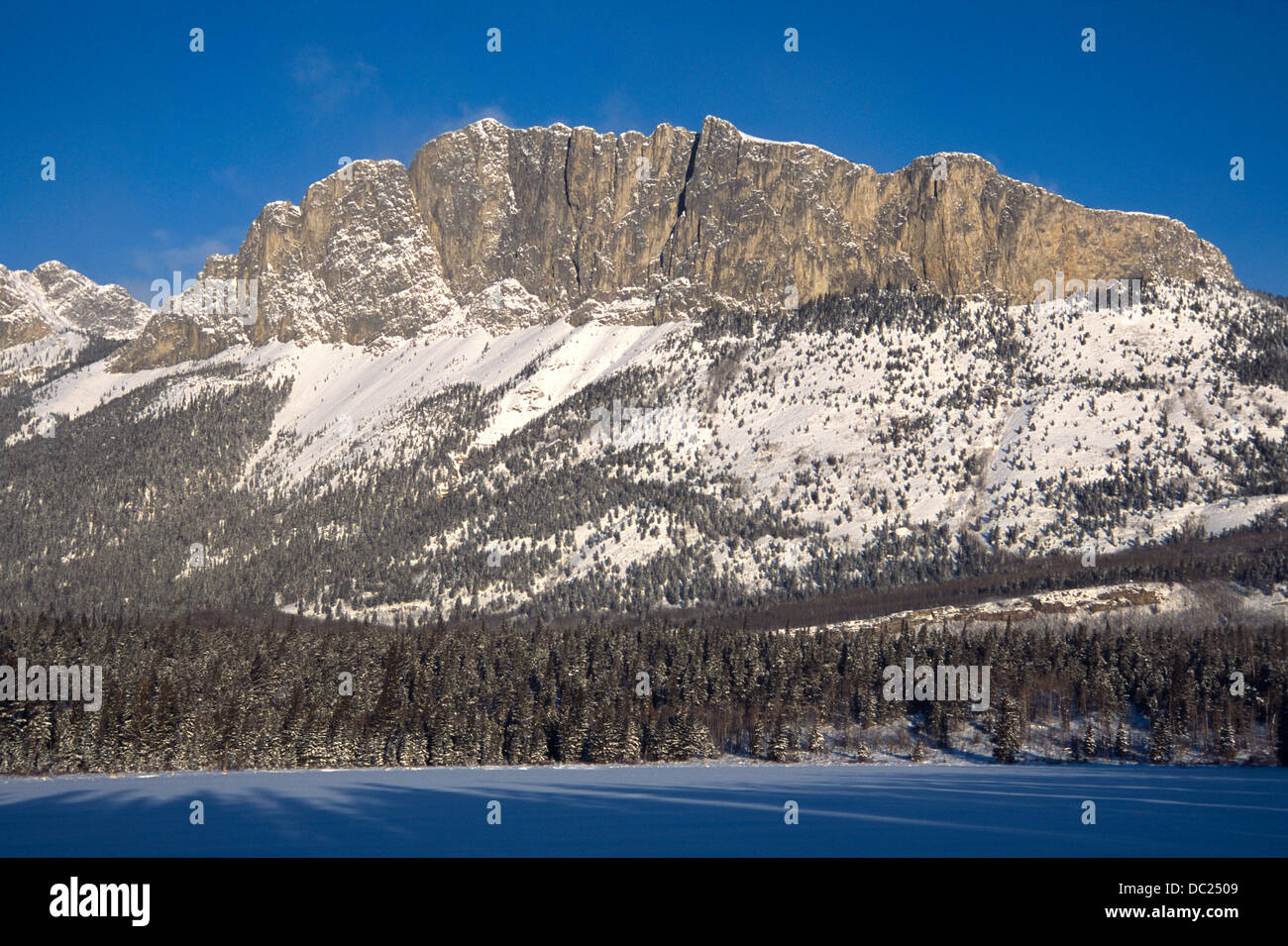Stoney nakoda resort hi-res stock photography and images - Alamy