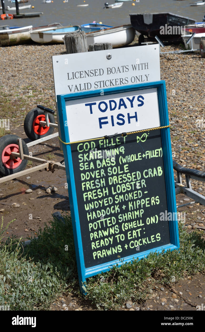 Fish for sale sign hi-res stock photography and images - Alamy