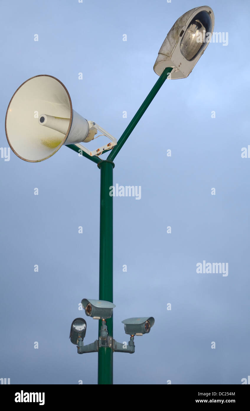 Lamp post with security camera hi-res stock photography and images - Alamy