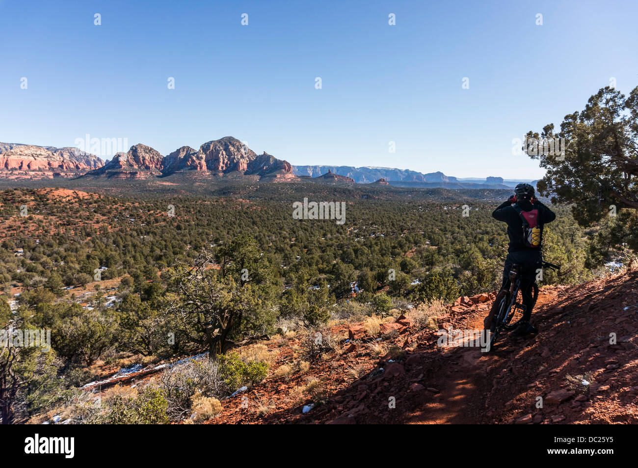 Desert trail hi-res stock photography and images - Alamy
