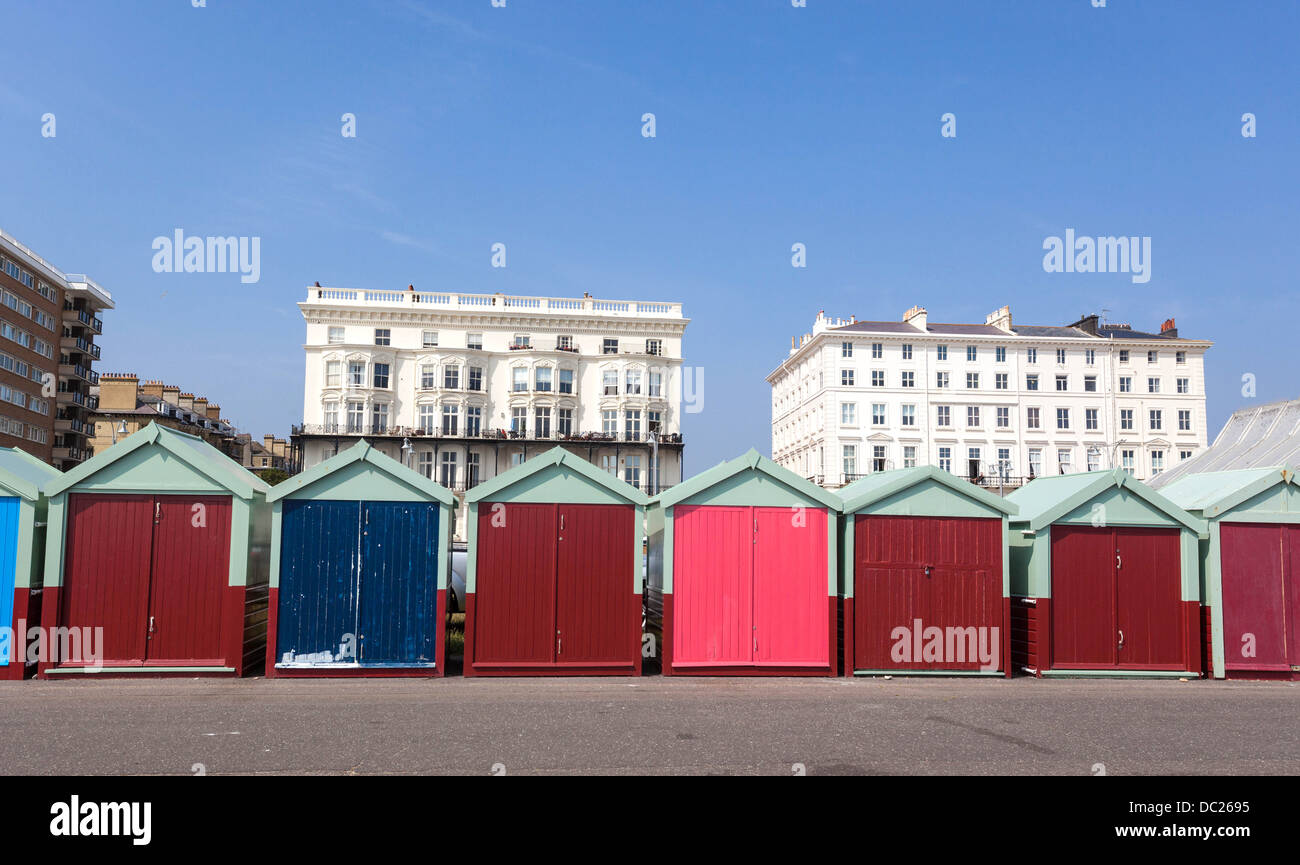 Brighton beach huts hi-res stock photography and images - Alamy