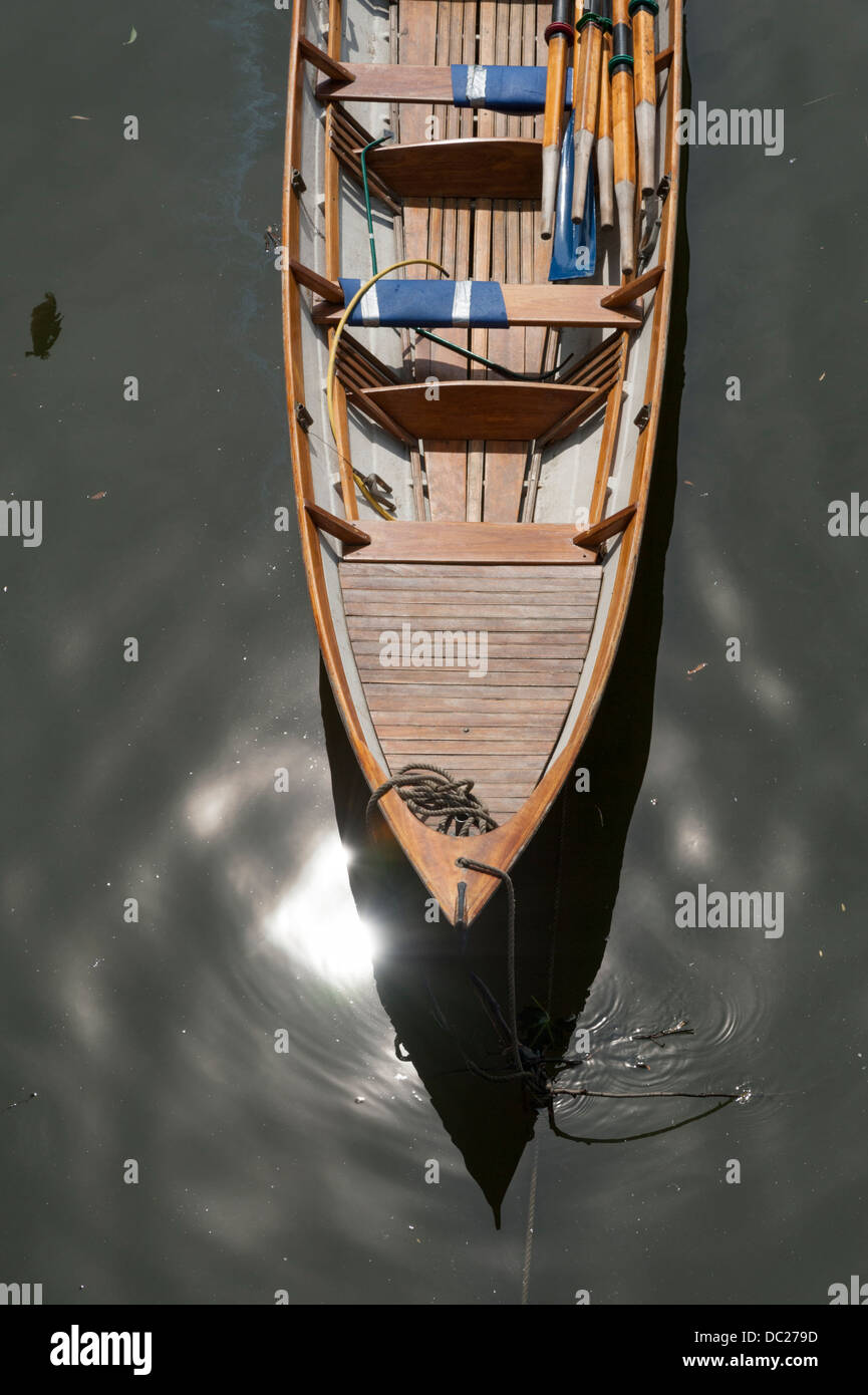 Wooden rowing boat hi-res stock photography and images - Alamy