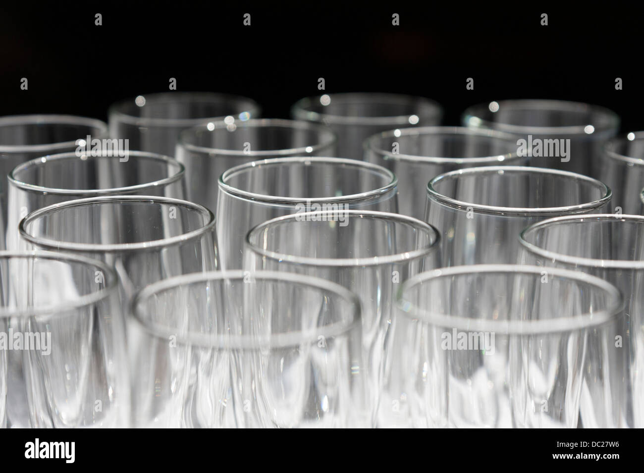 Empty champagne flutes hi-res stock photography and images - Alamy